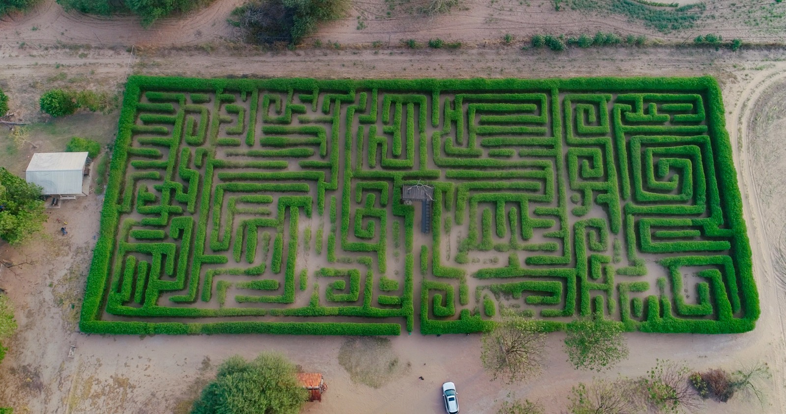 Laberinto Vegetal: único en su tipo en nuestro país, es uno de los ...